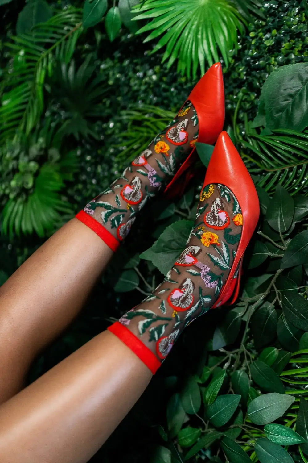 WICKED ELPHABA LAND SHEER CREW SOCKS – Hummingbird The Shop